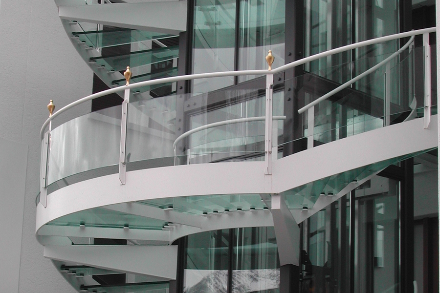 scala in vetro St Moritz